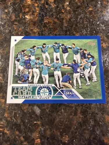 2023 Topps Seattle Mariners Team Photo #627 Blue STAR Parallel Team ...