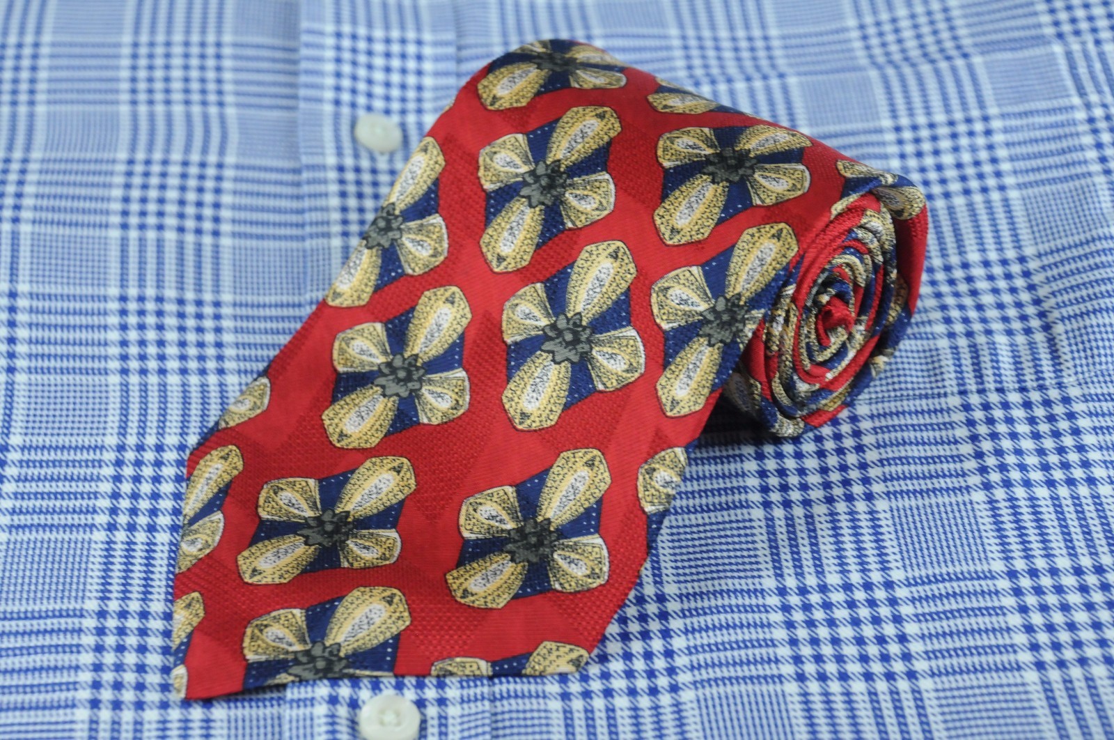 Ferrell Reed Men's Tie Red Navy Gray & Gold Geometric Silk Necktie 57 x ...