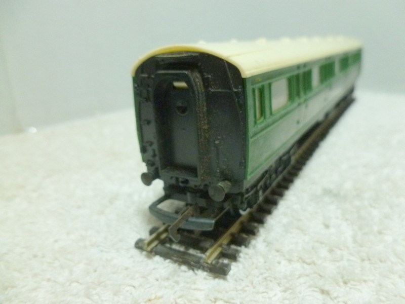 Tri-ang R750 Southern SR 1st & 3rd Composite Brake Coach - OO Gauge ...