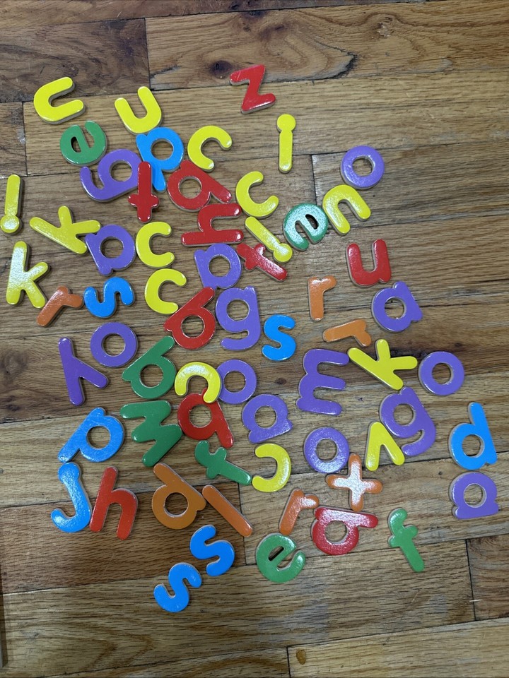 Melissa & Doug See & Spell Educational Toy with 8 Double-Sided Spelling ...