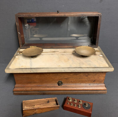 Scales - Brass Marble