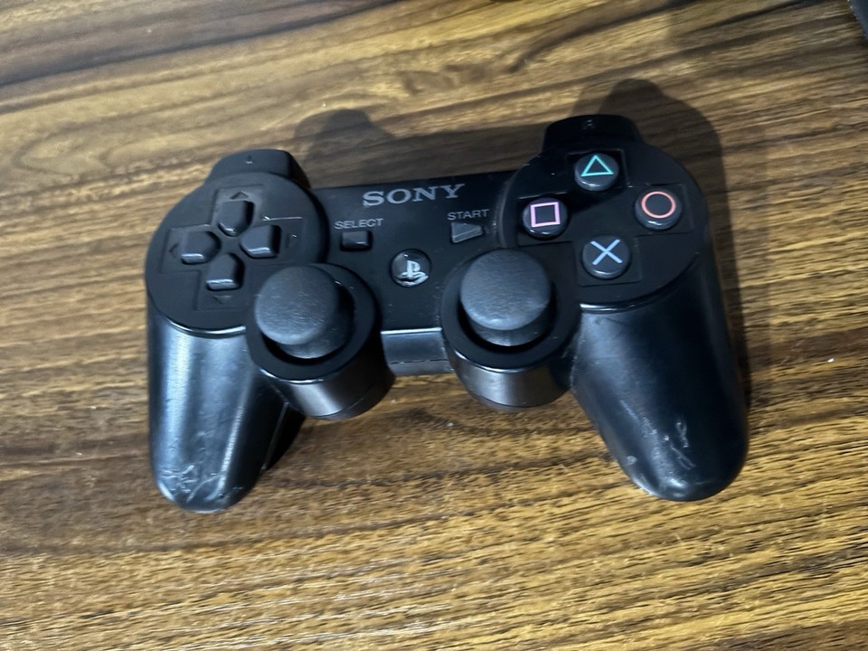 Sony Playstation 3 Ps3 Fat Console Cechg01 Playstation 3 Console Bundle ...