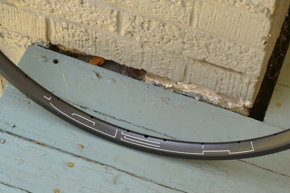 HED Belgium R NMSW 700C Rim 32H Non Machined Sidewall Disc Brake Fixed ...