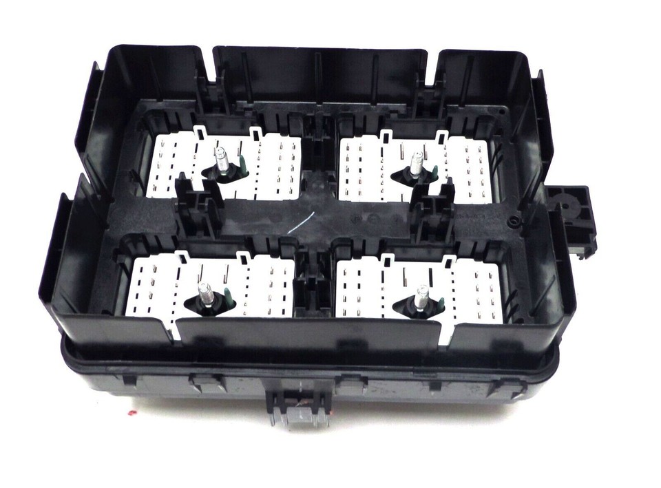 OEM Wiring Harness Junction Block Escalade Silverado Sierra Suburban ...