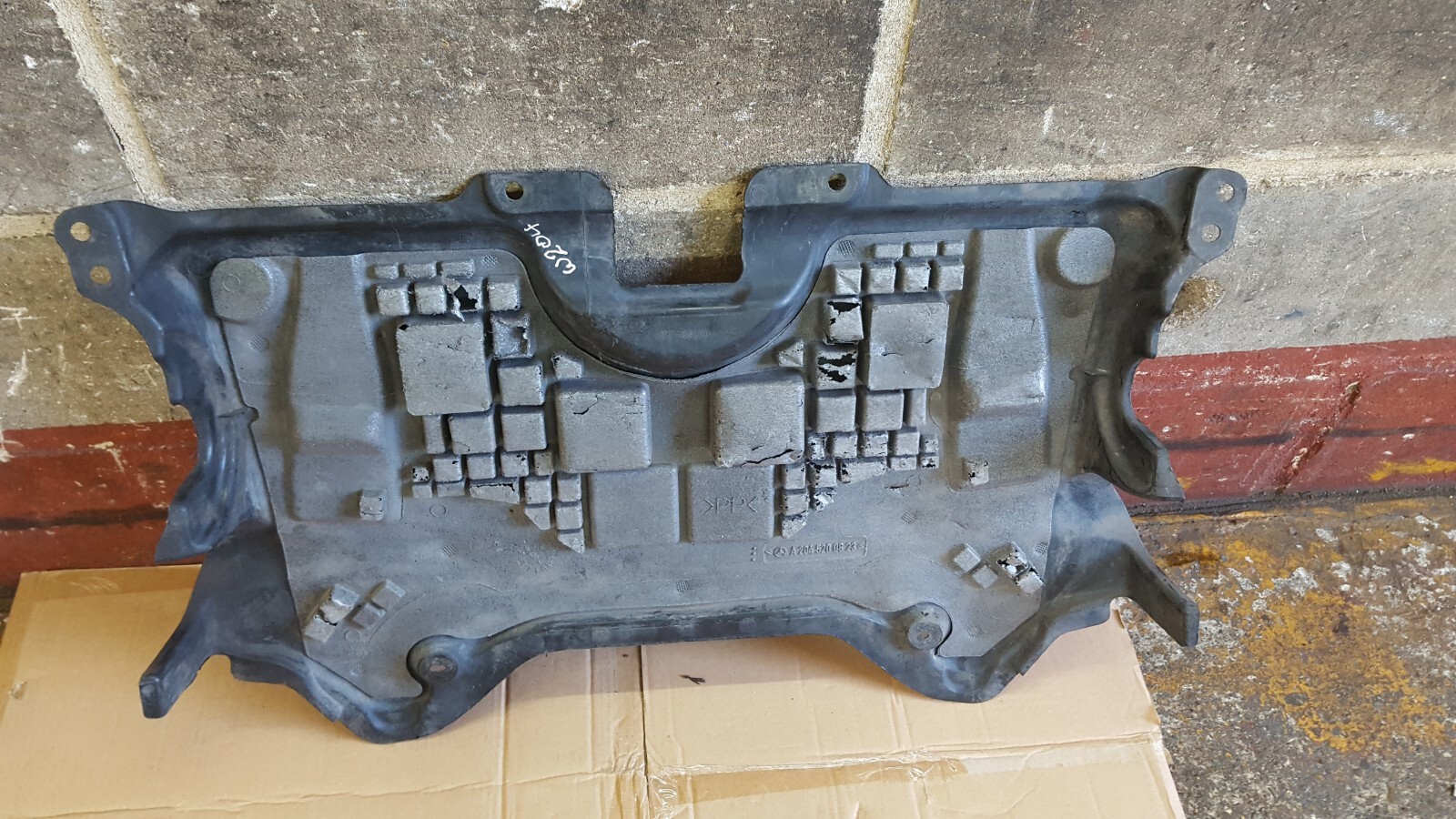 2007-2012 MERCEDES C CLASS W204 UNDERFLOOR COVER SOUND INSULATION ...