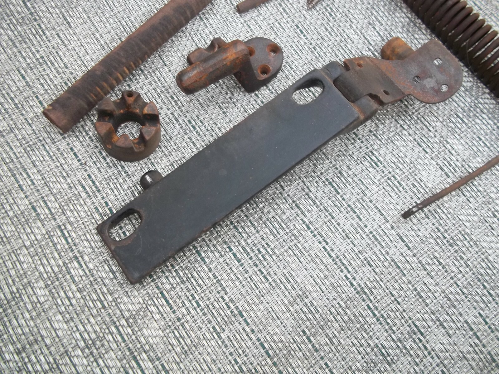 Singer Treadle Sewing Machine Lift Assist Arm/Spring Assembly Older ...