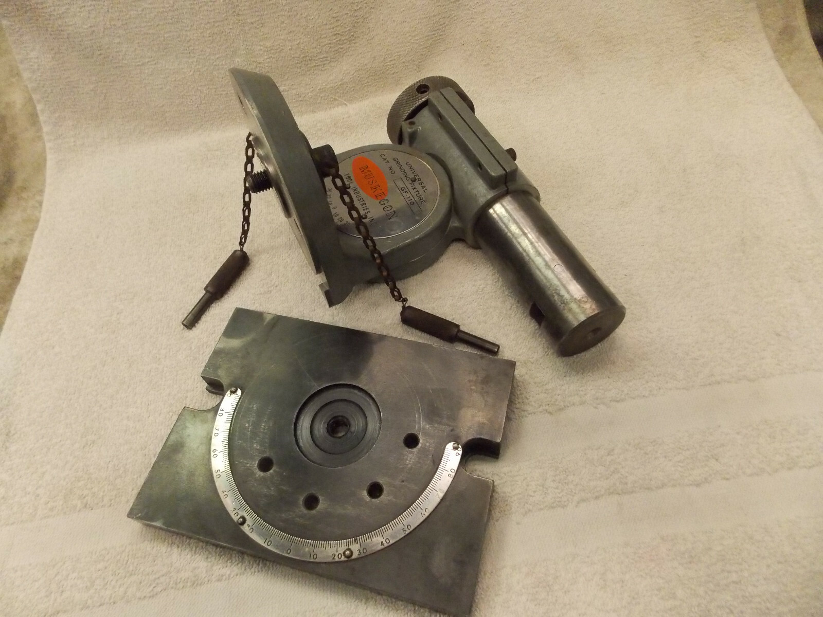 Muskegon GF-110 Universal Grinding Fixture Spade Drill Mill Tool Bit ...