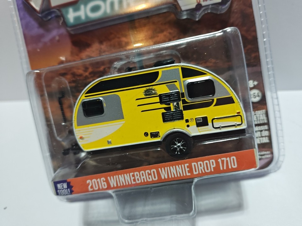 GREENLIGHT 1:64 HITCHED HOMES SERIES 1 2016 WINNEBAGO WINNIE DROP 1710 ...