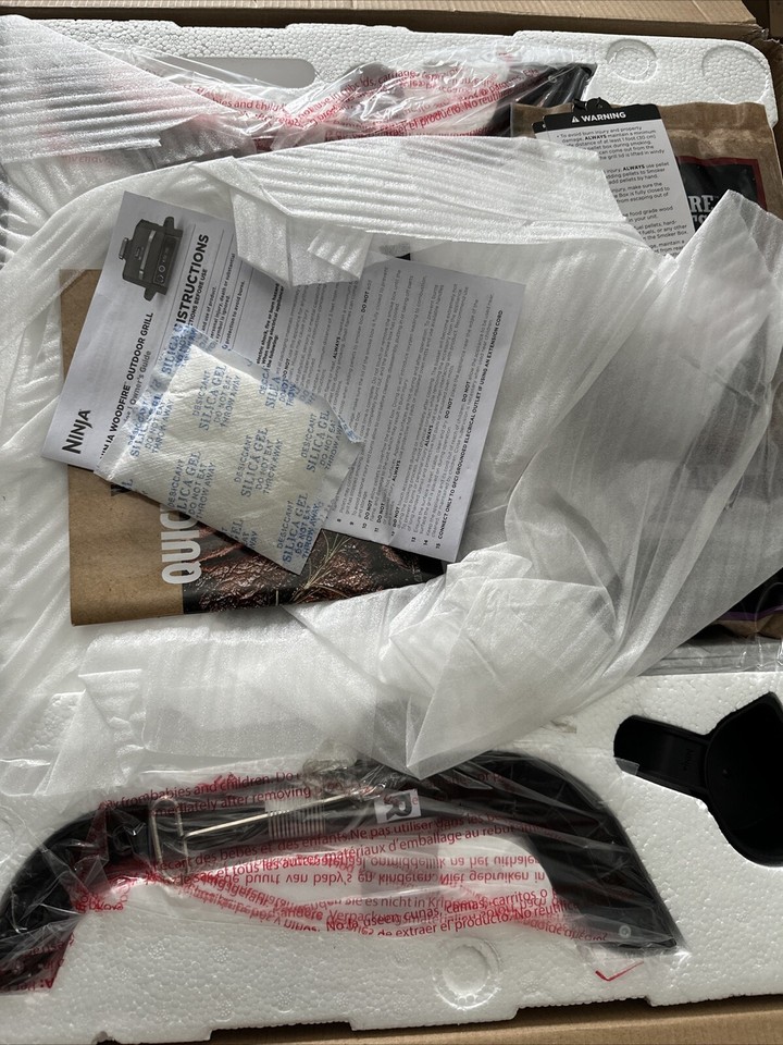 Brand New Ninja OG700 7-in-1 Master Woodfire Outdoor Grill and Smoker ...