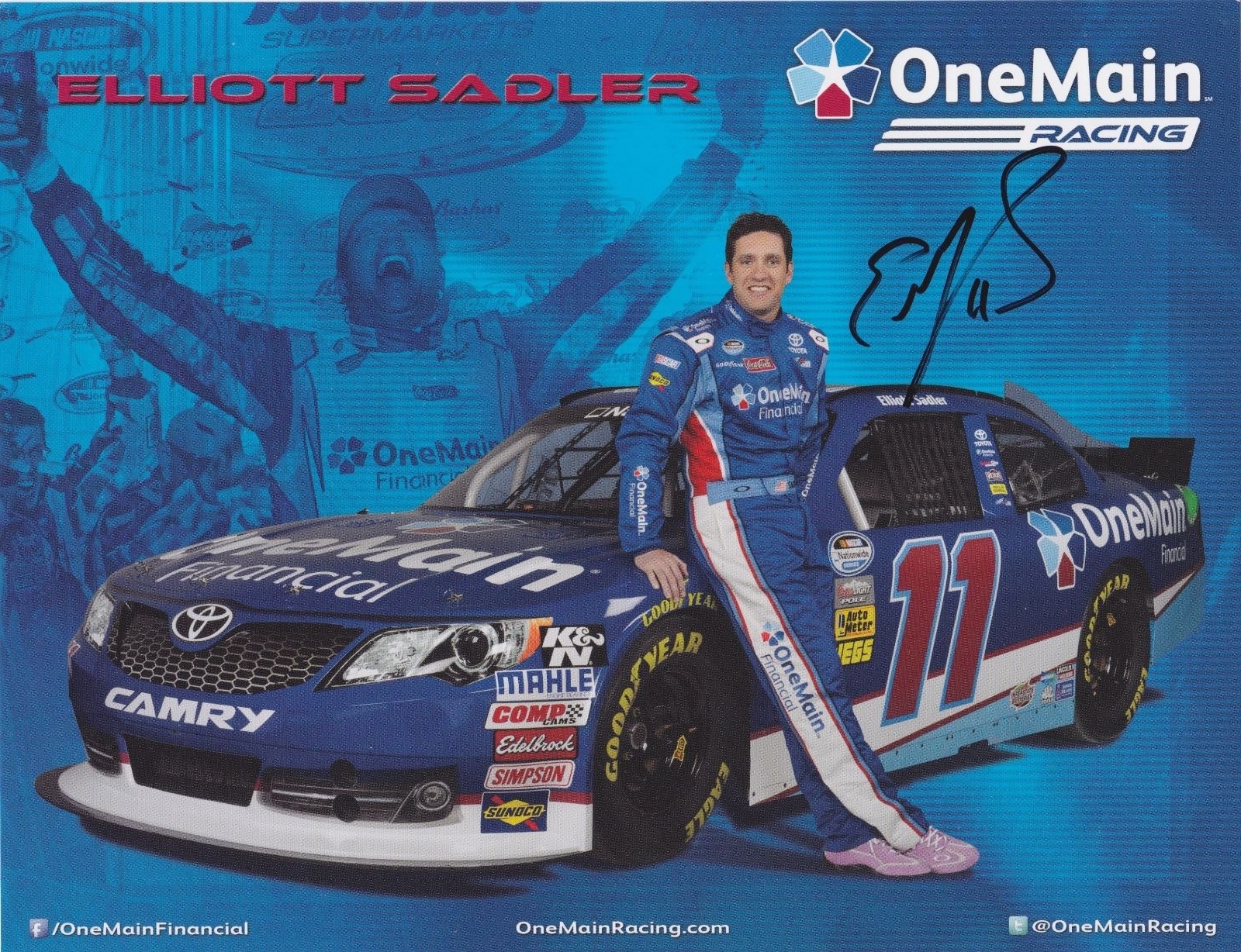 Elliott Sadler Autographed "OneMain Financial" 8.5x11 NASCAR Hero Card ...