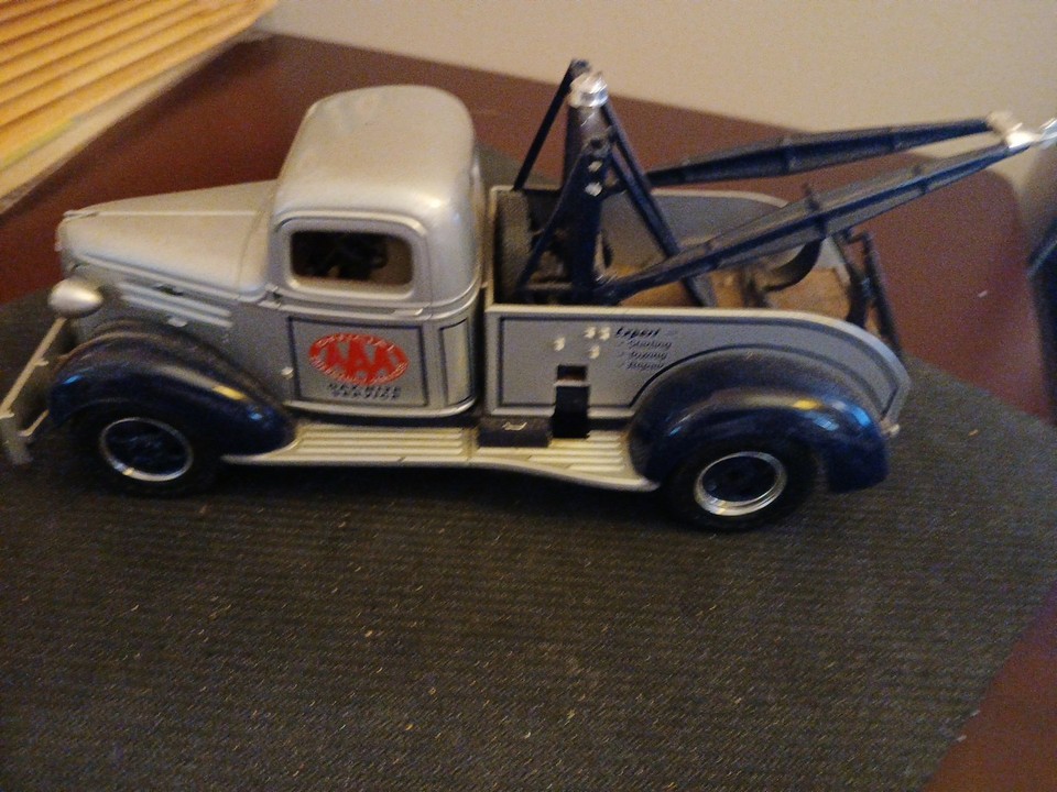 AAA Service Truck 1937 Chevrolet Limited 1st Edition 1st Gear Inc. USA ...