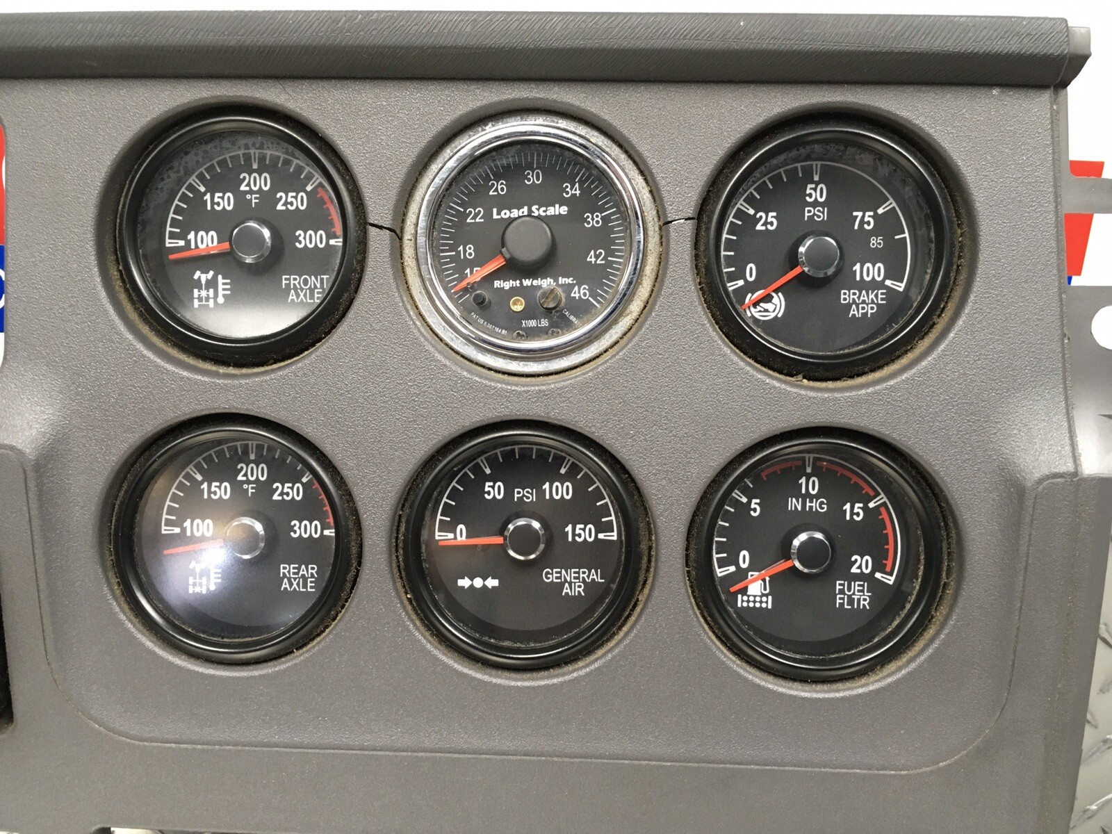 Peterbilt Instrument Dash Cluster Panel 6 Gauges 5 Switches P/N S64 ...