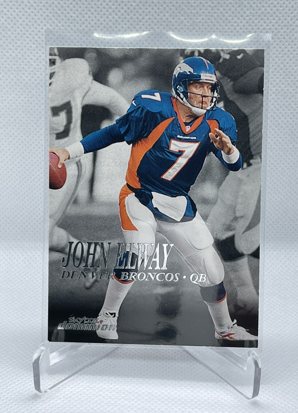 1999 Skybox Dominion John Elway #34 Football Card Denver Denver Broncos ...
