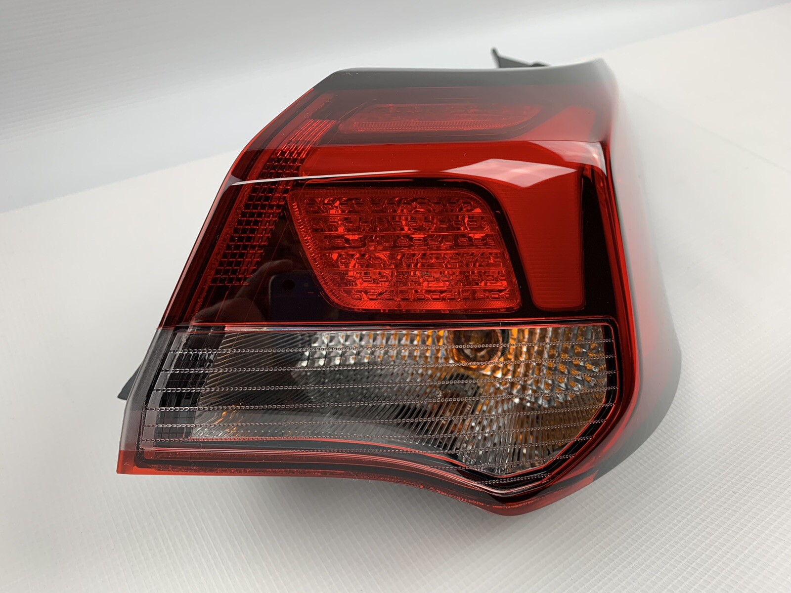 Veloster 2019-2022 LED Tail Light Tail Lamp Right Passenger Side Outer ...
