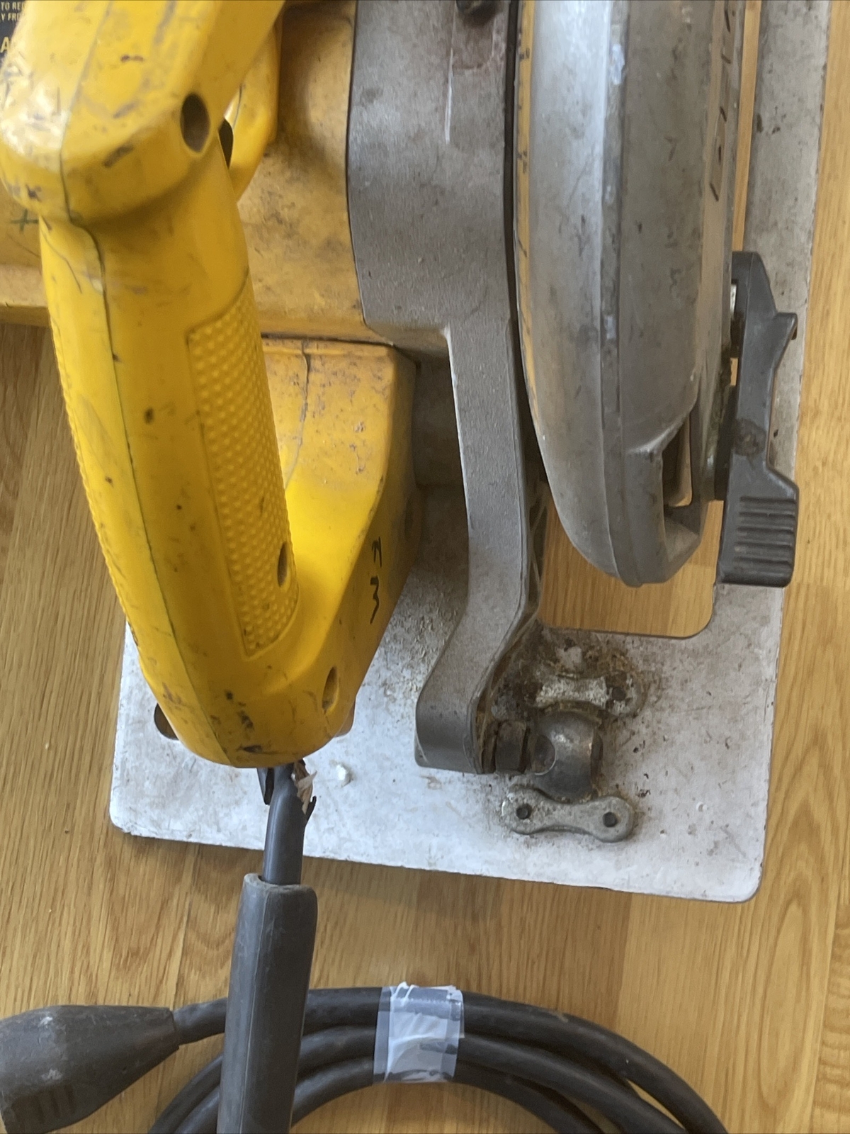 DEWALT Corded Electric Circular Saw DW364 7-1/4" ** Used Condition** | eBay