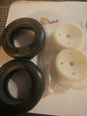 NEW Team Associated RC10T Narrow Front Wheels and Tires Ribbed 7871 (P8 ...