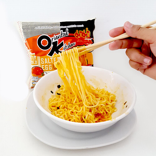 MAMA OK Instant Noodles Stir Fried Salted Egg Flavor Yummy Mild Hot 85g ...