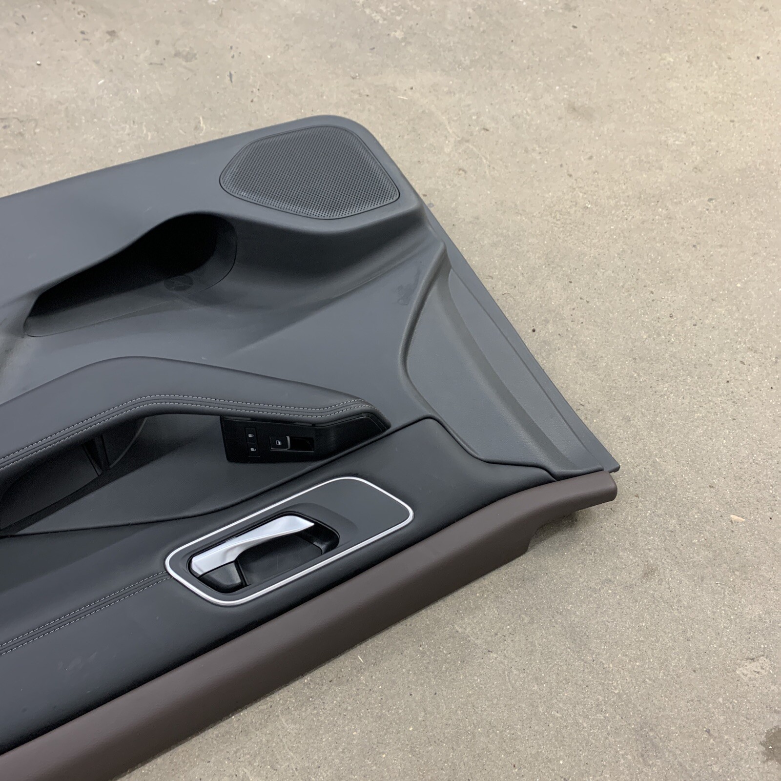 Nissan Rogue OEM Door Trim Panel Front Passenger 809A0-6RR2A | eBay