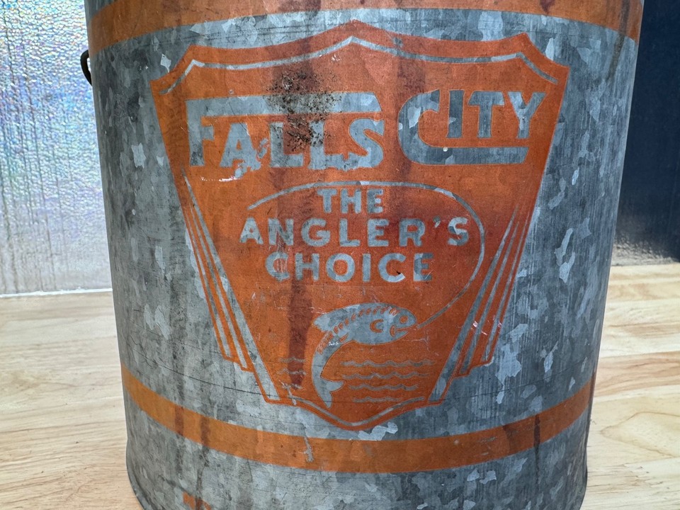 Vintage Falls City The Angler’s Choice No 710 Dylite Float Minnow ...