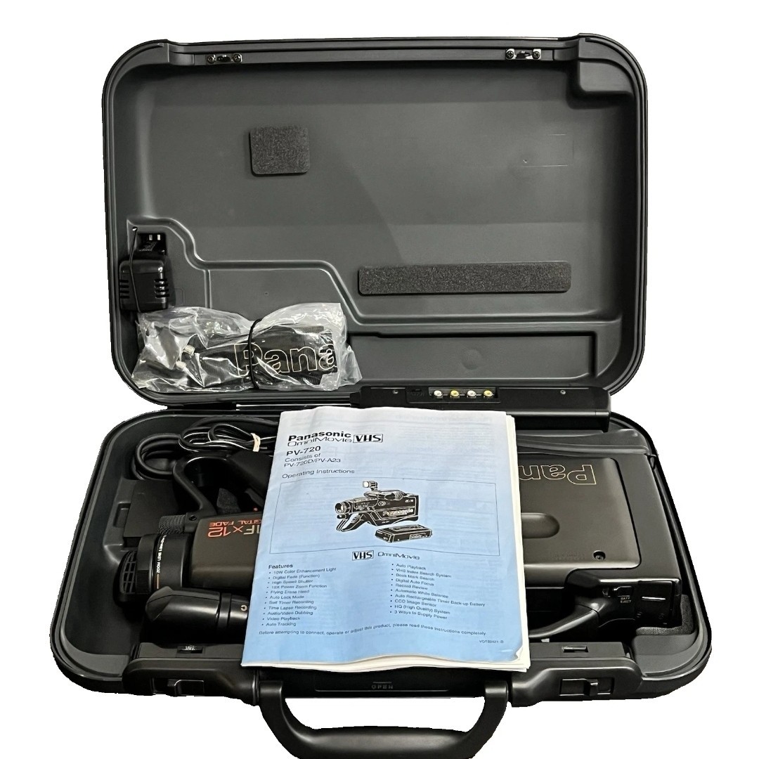 Panasonic OmniMovie VHS HQ Camcorder Full Set In Case Model PV-720 ...