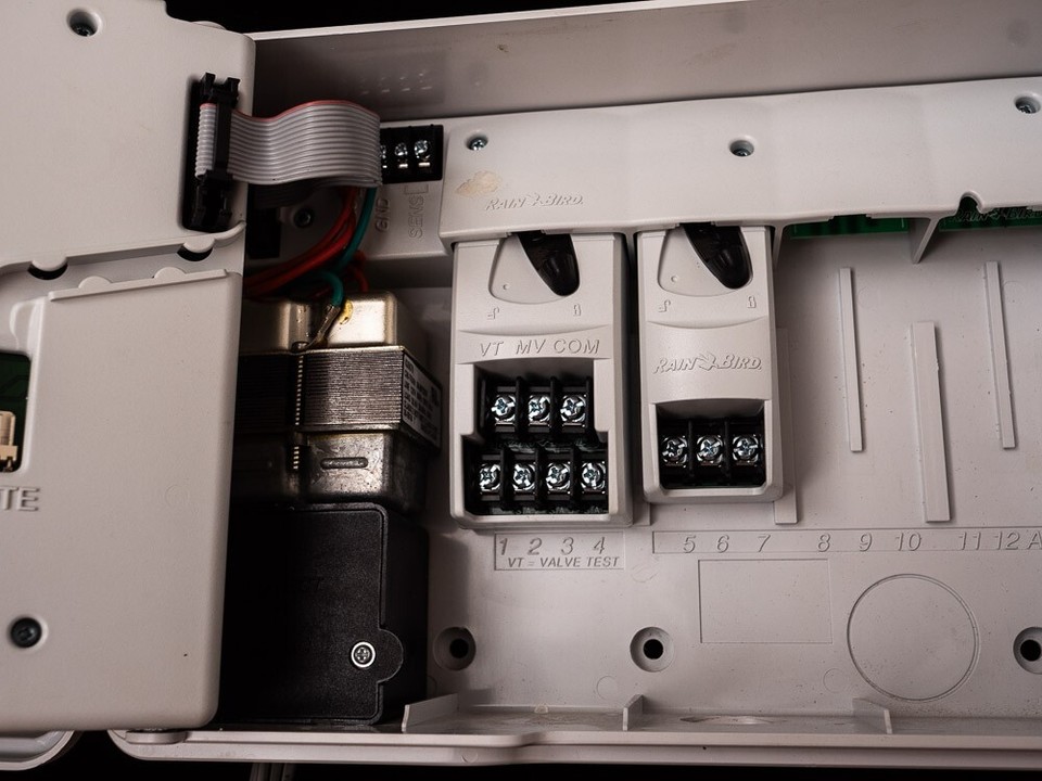 RainBird ESP-M Modular Sprinkler Irrigation Controller 7 Zone ...