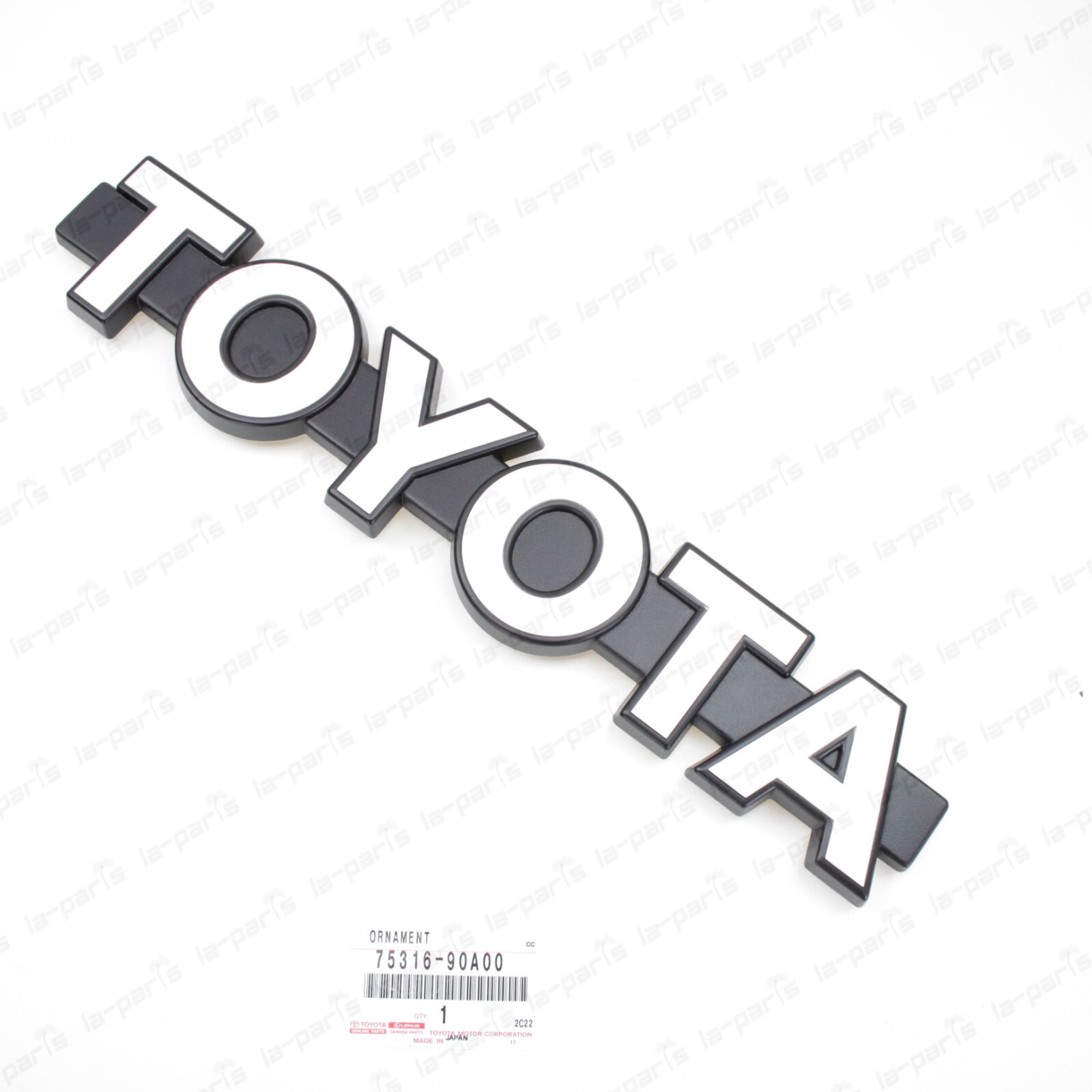GENUINE TOYOTA 81-87 LAND CRUISER FJ60 FJ62 HJ60 FRONT GRILLE EMBLEM ...