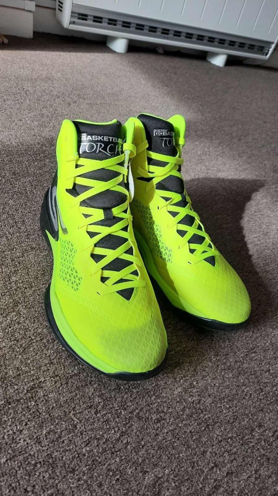 SKECHERS GO BASKETBALL TORCH SIZE UK 11 BASKETBALL TRAINERS | eBay