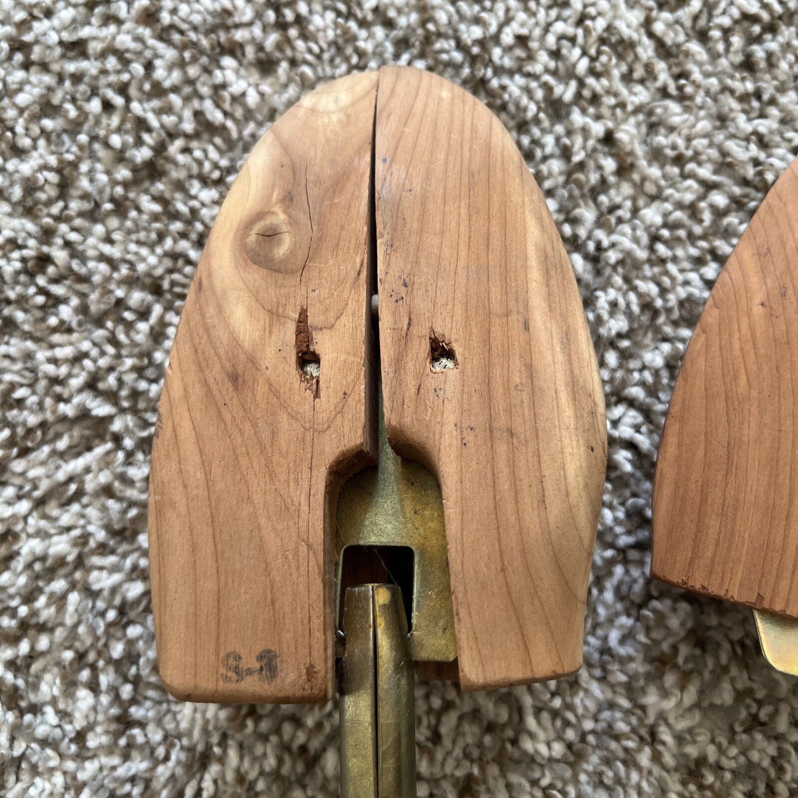 TRAVEL TREE Full Toe Cedar Shoe Trees - Gem
