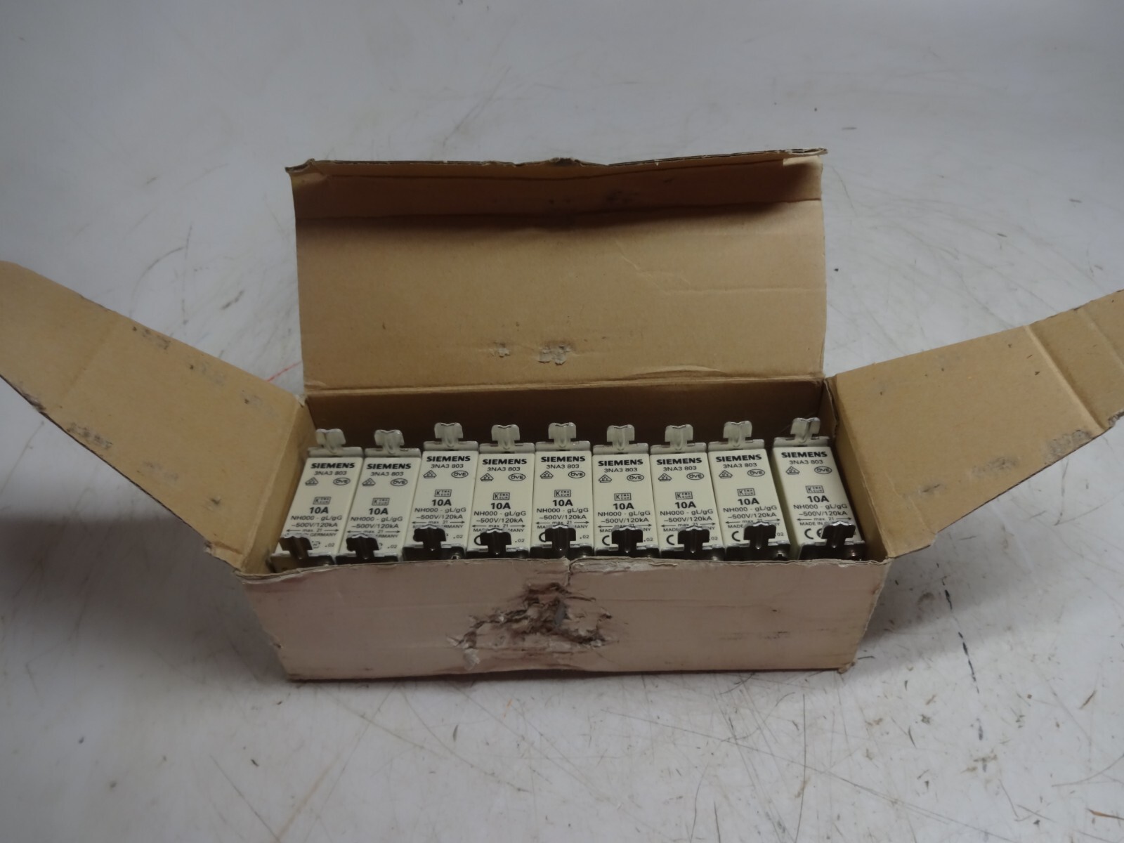 New Box of 9 Siemens Fuse Link 3NA3 803 3NA3803 10A 500V 120kA 10 Amp ...