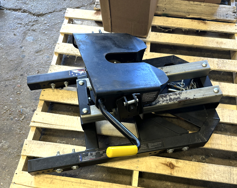 Pullrite Super Glide Model 2700 Auto Sliding 5th Wheel Hitch SAE J2638 ...