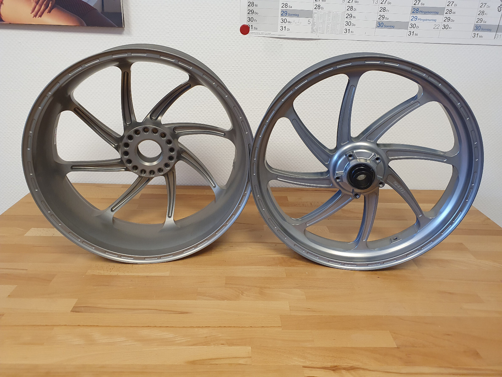 PVM 8-Speichen Racing Felgen Wheels Rims Ducati V4 R S SP WSBK OZ | eBay