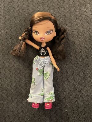 Bratz Girls Doll With Braids Clothes Pajamas Frogs B44 | eBay