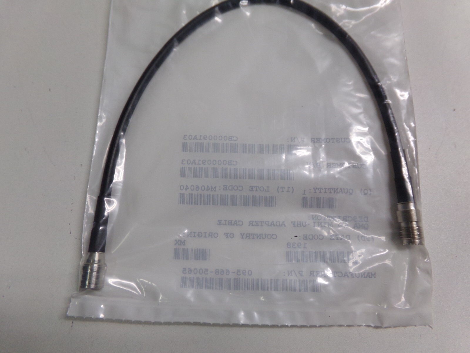 Motorola 095-668-50065 CB000091A03 Two Way Radio QMA to MINI UHF ...