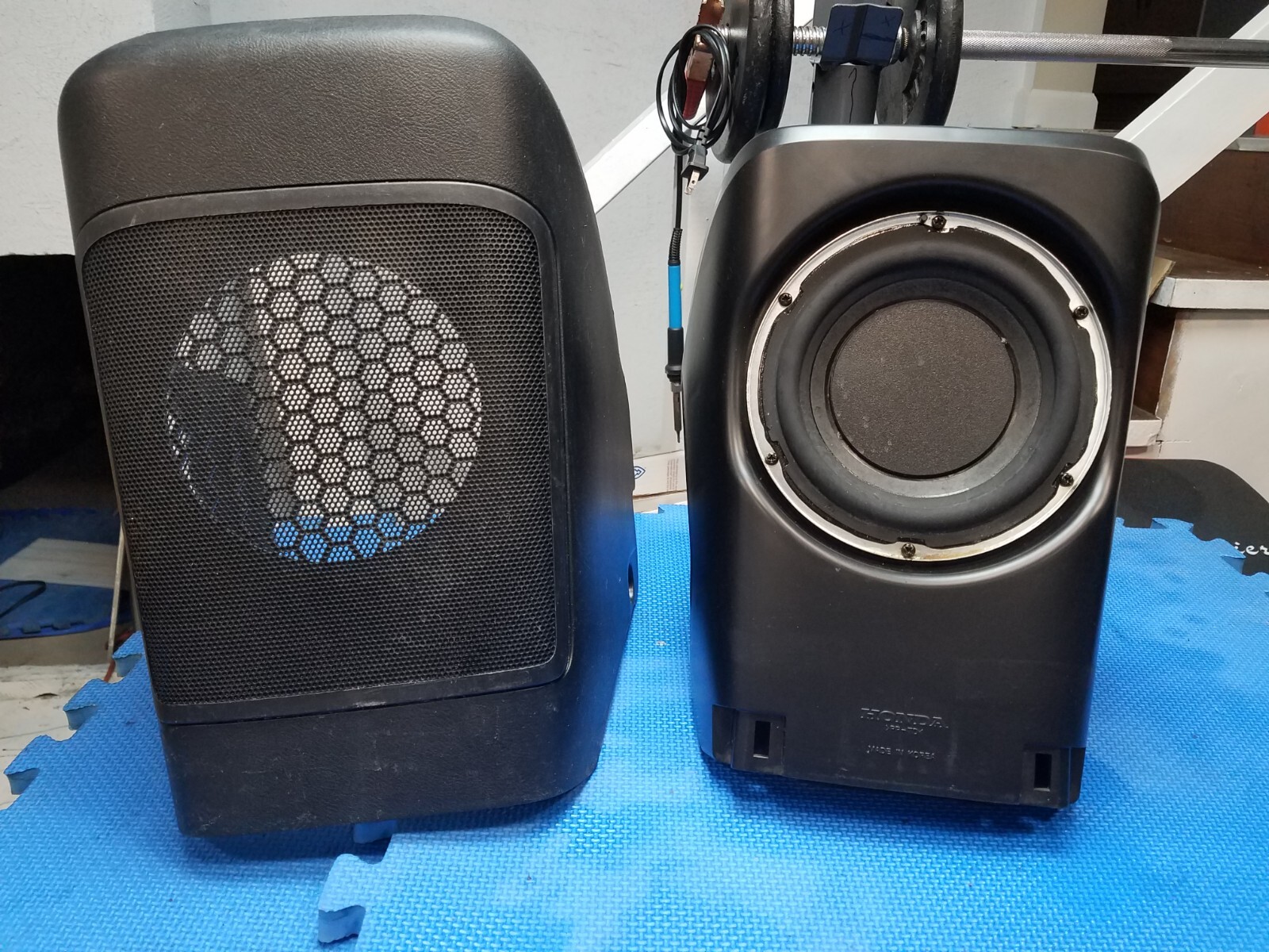 2003-2006 Honda Element Audio System Speaker Panel Sub Woofer w/Box ...