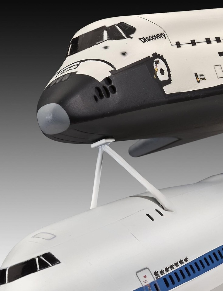 Pro Built model Boeing 747 SCA and Space Shuttle discovery Nasa -pre ...