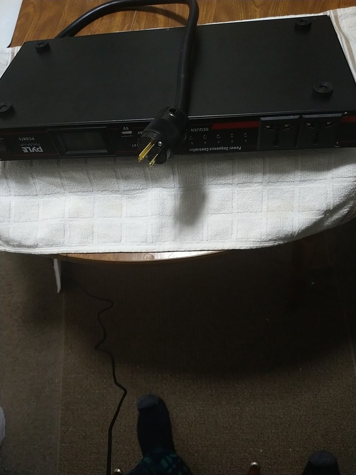 POWER SEQUENCE CONTROLLER PYLE PC-0875 RACK MOUNT POWER SEQUENCE ...