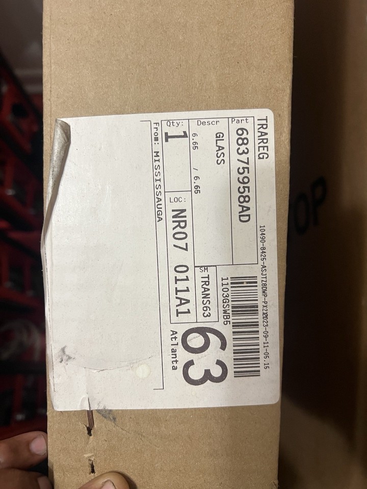Genuine Mopar Door Glass Run With Glass Weatherstrip Right 68375958AE ...