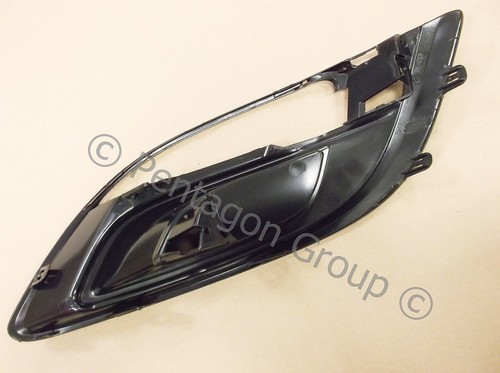 Genuine Vauxhall Astra J MK6 5 Door 2013> RH Front Bumper Grille Insert ...