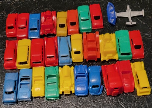 30 SMALL PLASTIC CARS GBT9 | eBay