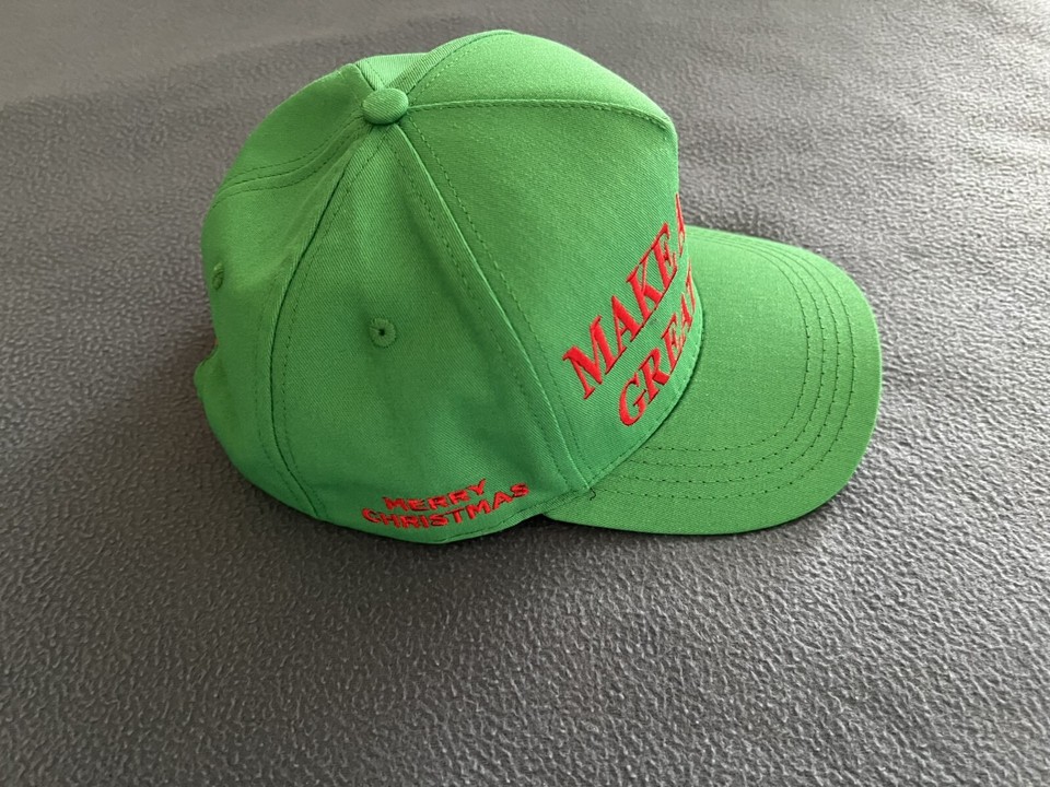 2024 DONALD TRUMP (OFFICIAL) MAKE AMERICA GREAT AGAIN (MERRY CHRISTMAS ...