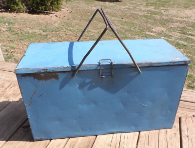 Vintage PREWAY AUTO ICE BOX Ice Cooler Metal Milk Box w/Lid Farm Decor ...