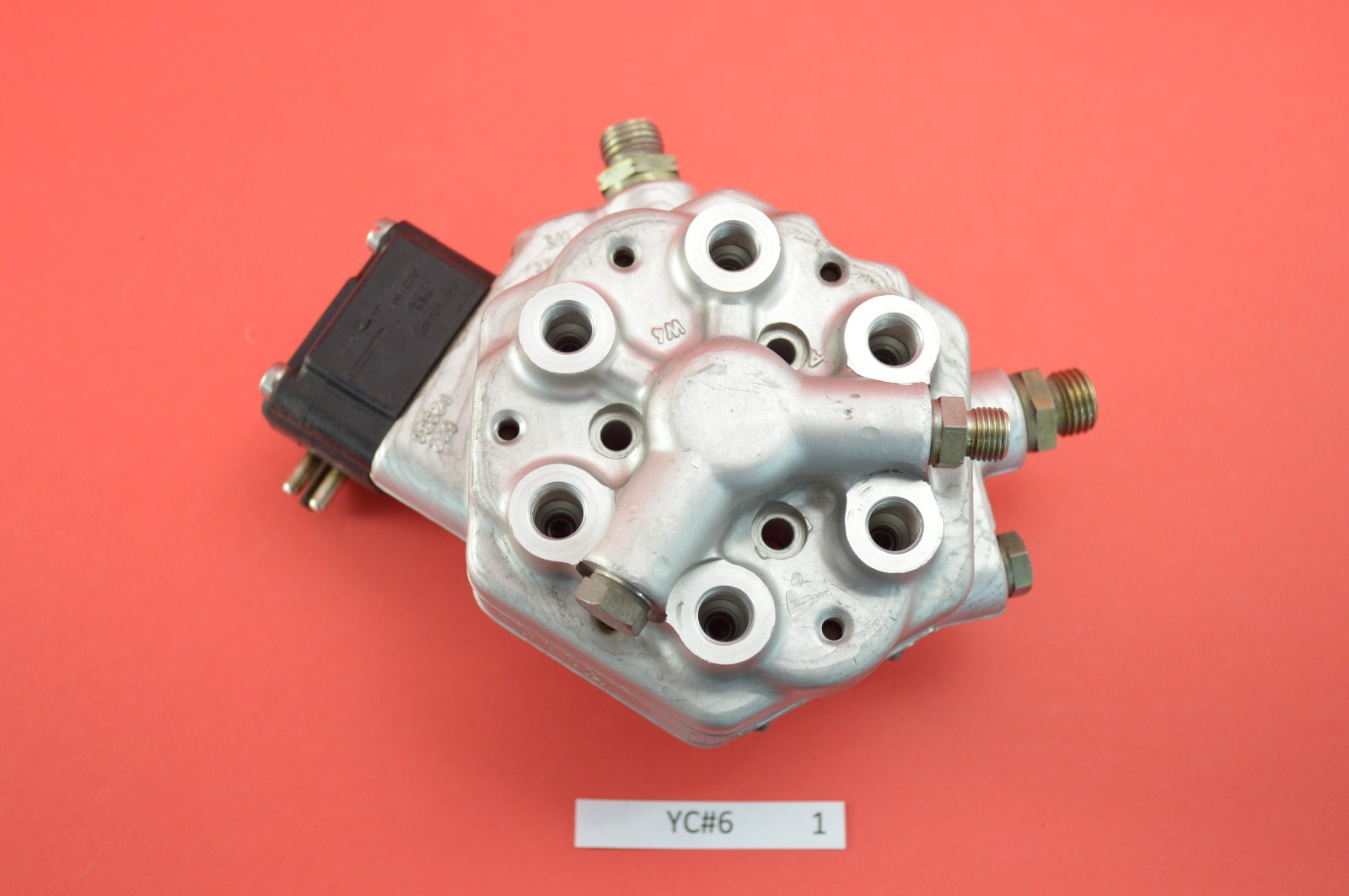 1988-1993 Mercedes 300E 260E 190E 300SE Fuel Distributor 6 Cylinder YC ...