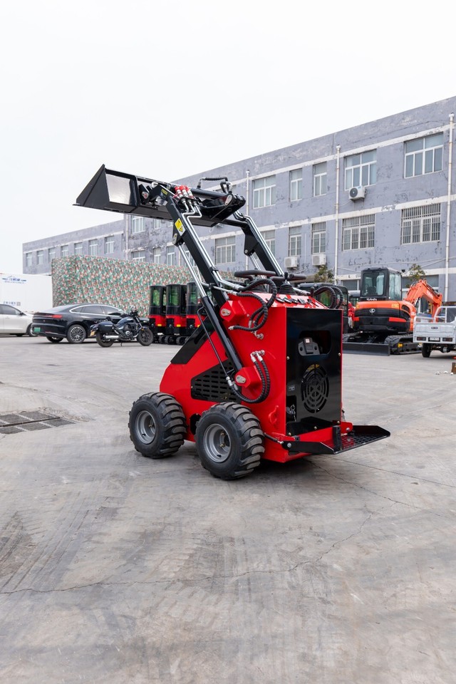 1900lbs Wheeled MINI Skid Steer Loader 23HP Flexible Skid Steer Loader ...