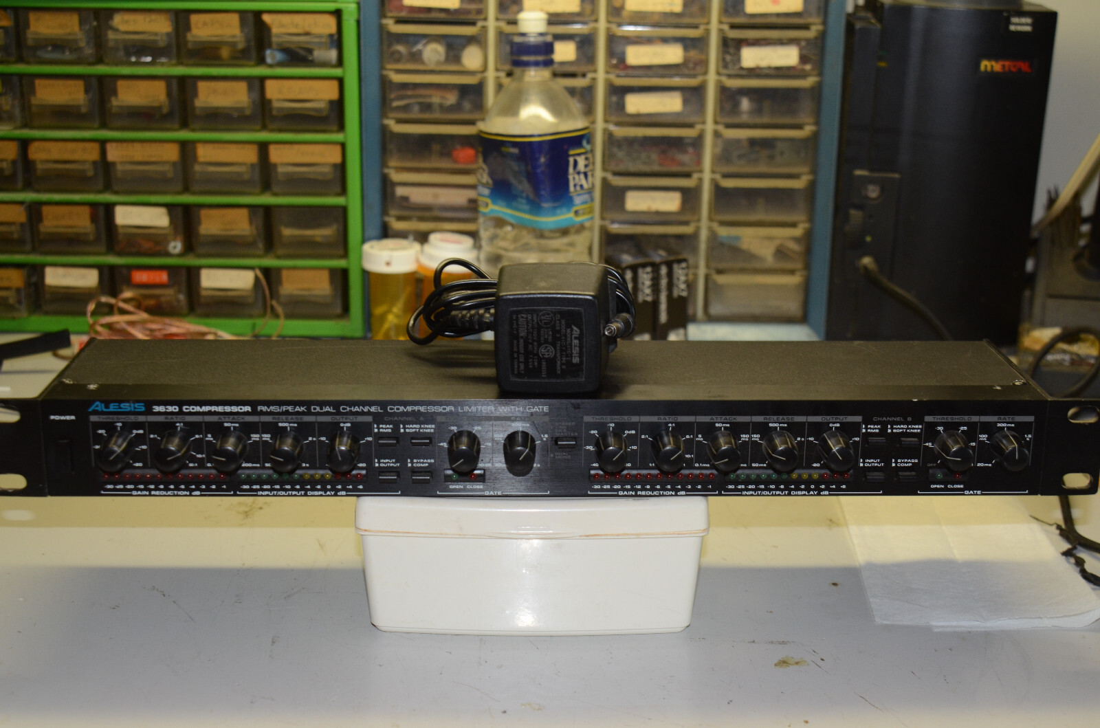 Alesis 3630 dual channel compressor limiter with gate | eBay