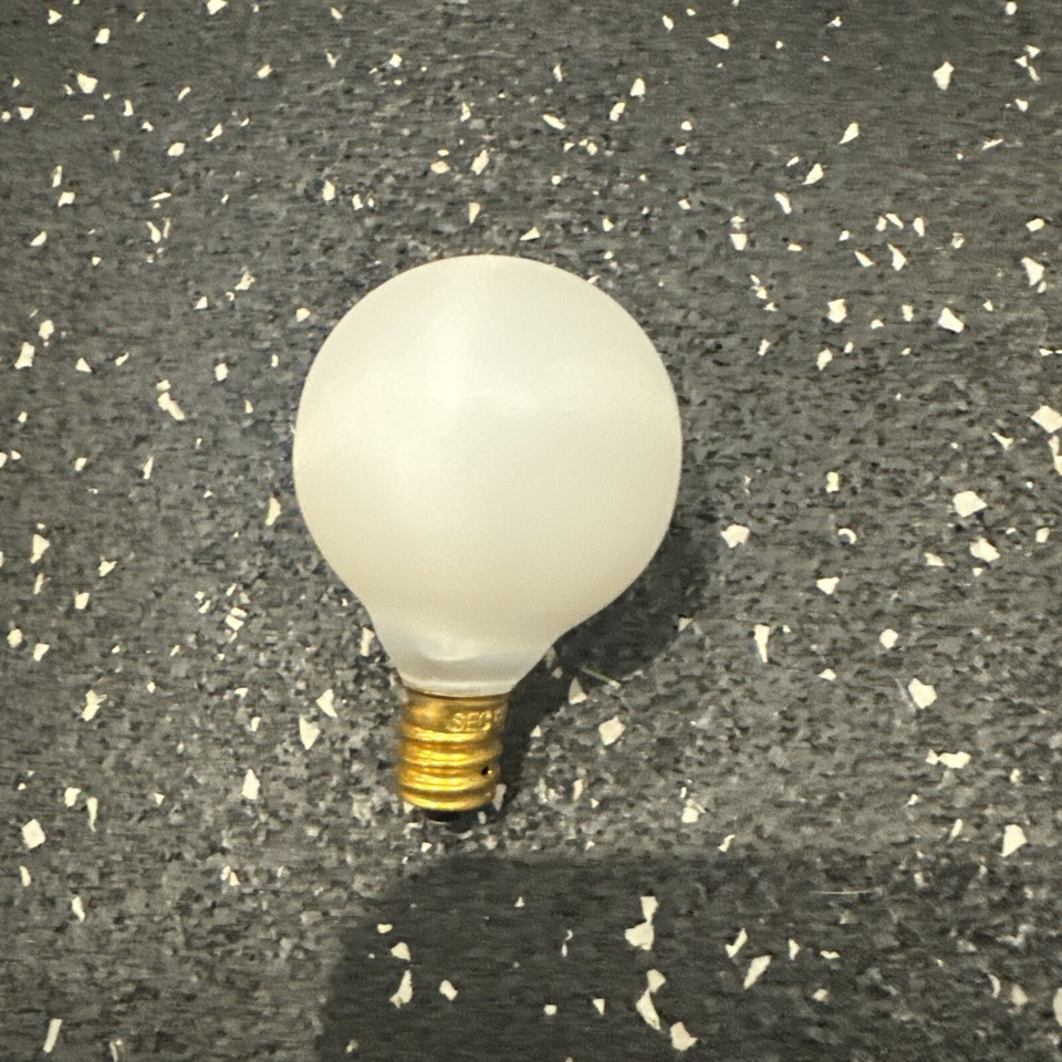 4 Pack - Satco S3830 120V Pear Candelabra Base 10-Watt G12.5 Light Bulb ...