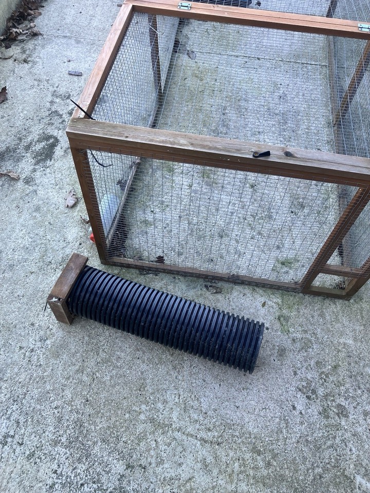 Rabbit Hutch and Run | eBay UK