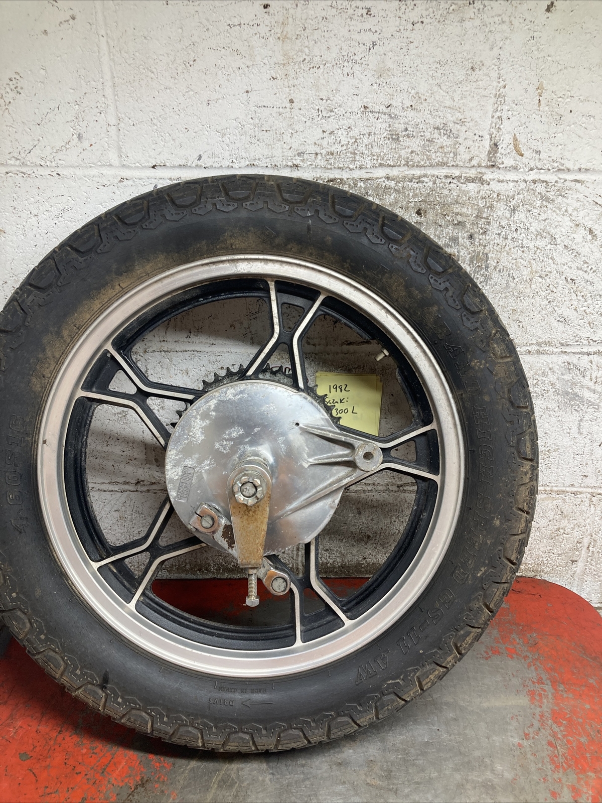 1982 Suzuki Gs300l Gs 300 L Rear Wheel Brakes Axle Nice | eBay