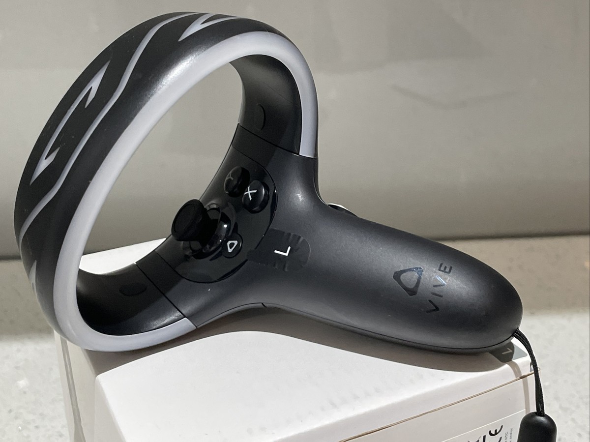 HTC Vive Cosmos Left VR controller wireless HTC Vive Cosmos HTC Vive Cosmos Left VR controller wireless HTC Vive Cosmos