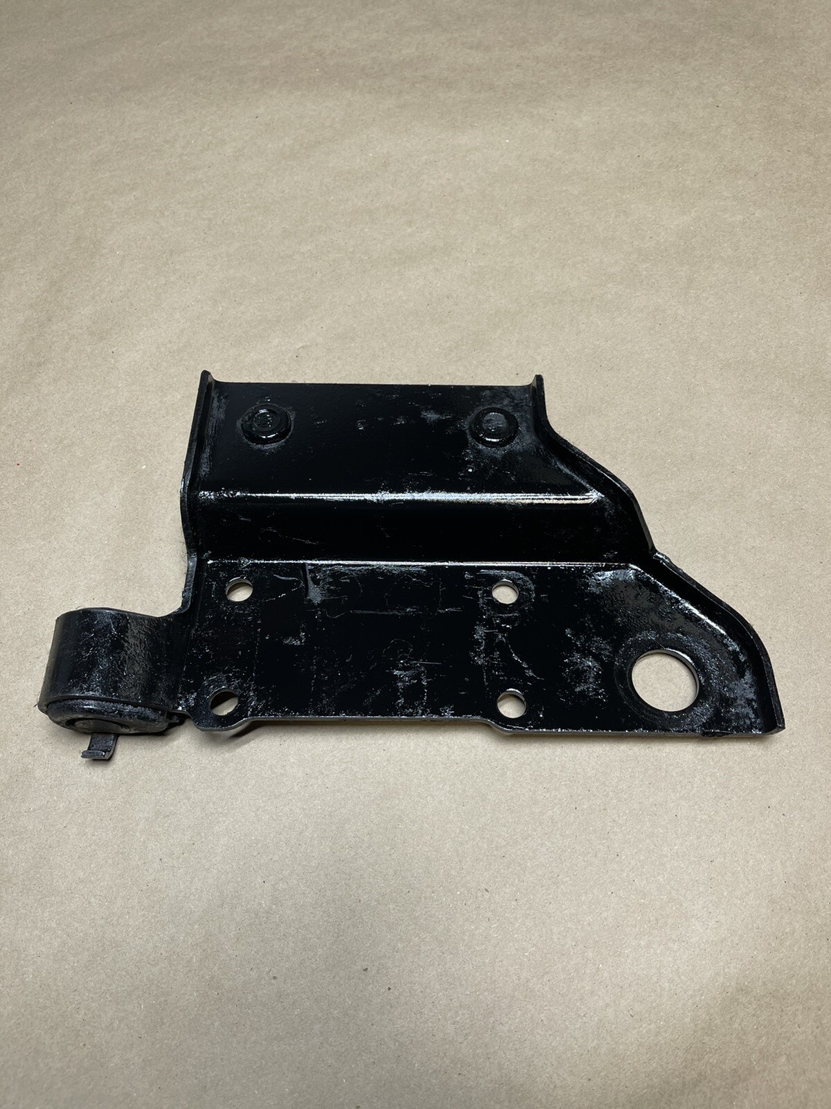 Jeep Wrangler YJ 1989-1995 AX15 Manual Transmission Mount Bracket 6 ...