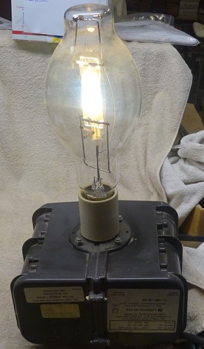 ** SYLVANIA - 400 WATT - METALARC BULB - MONGUL Base - HUGE - works as ...